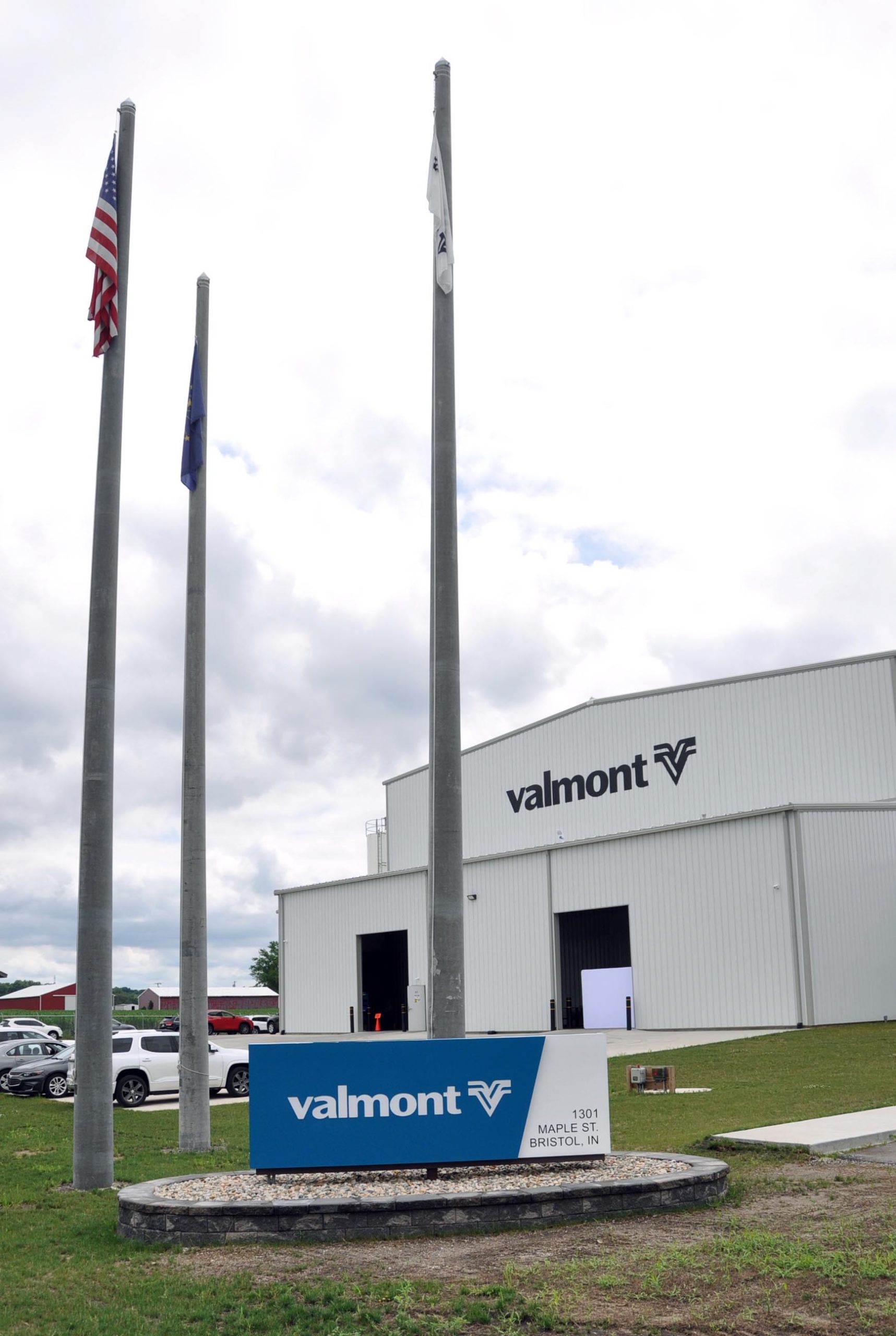 Cement substitution, solar power net Valmont 13K-ton CO2e cut - Carbon ...